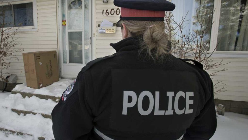 What to Do After a Home Break-In - Insurdinary